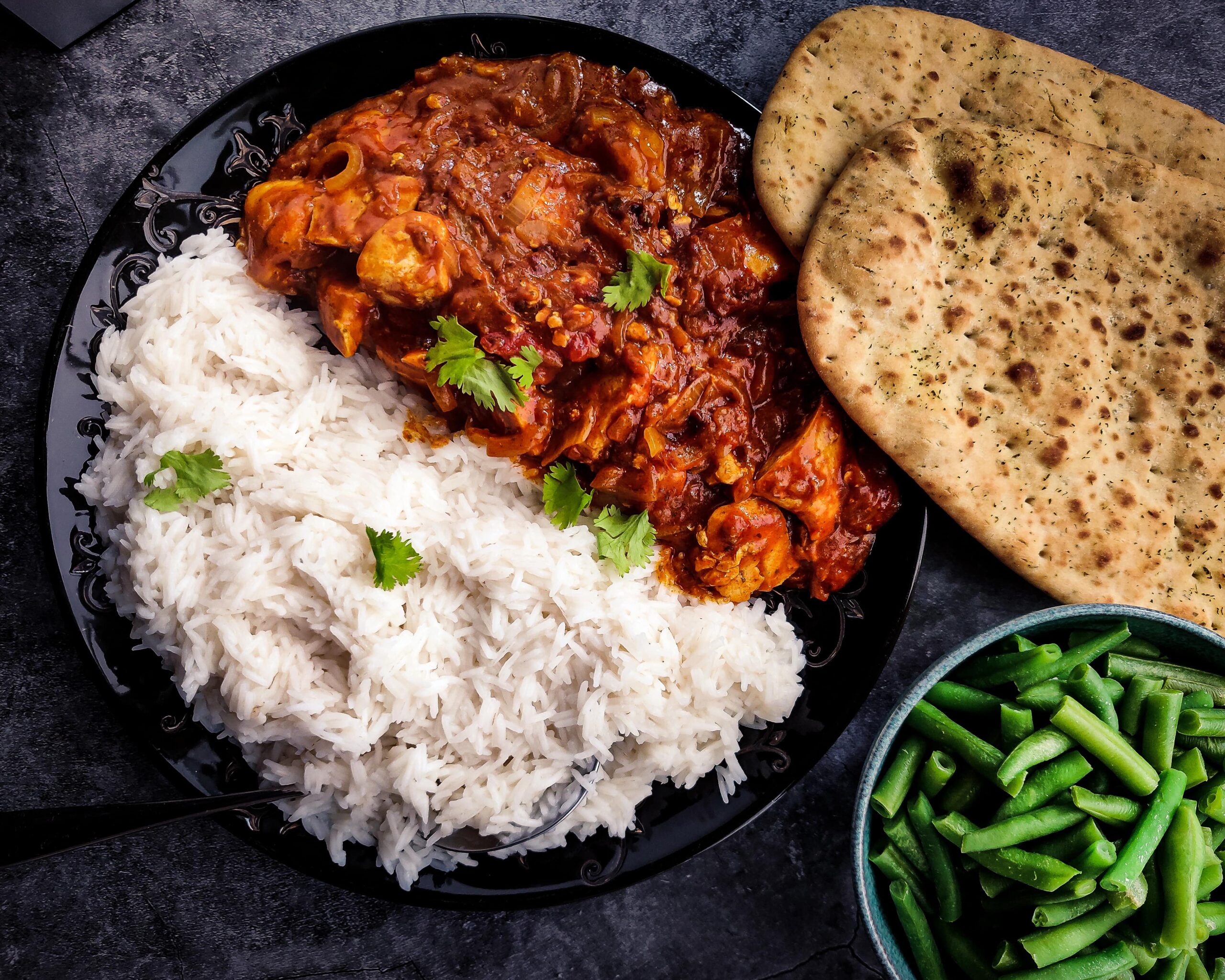 Tikka Masala met naan | Tilda Rice Netherlands